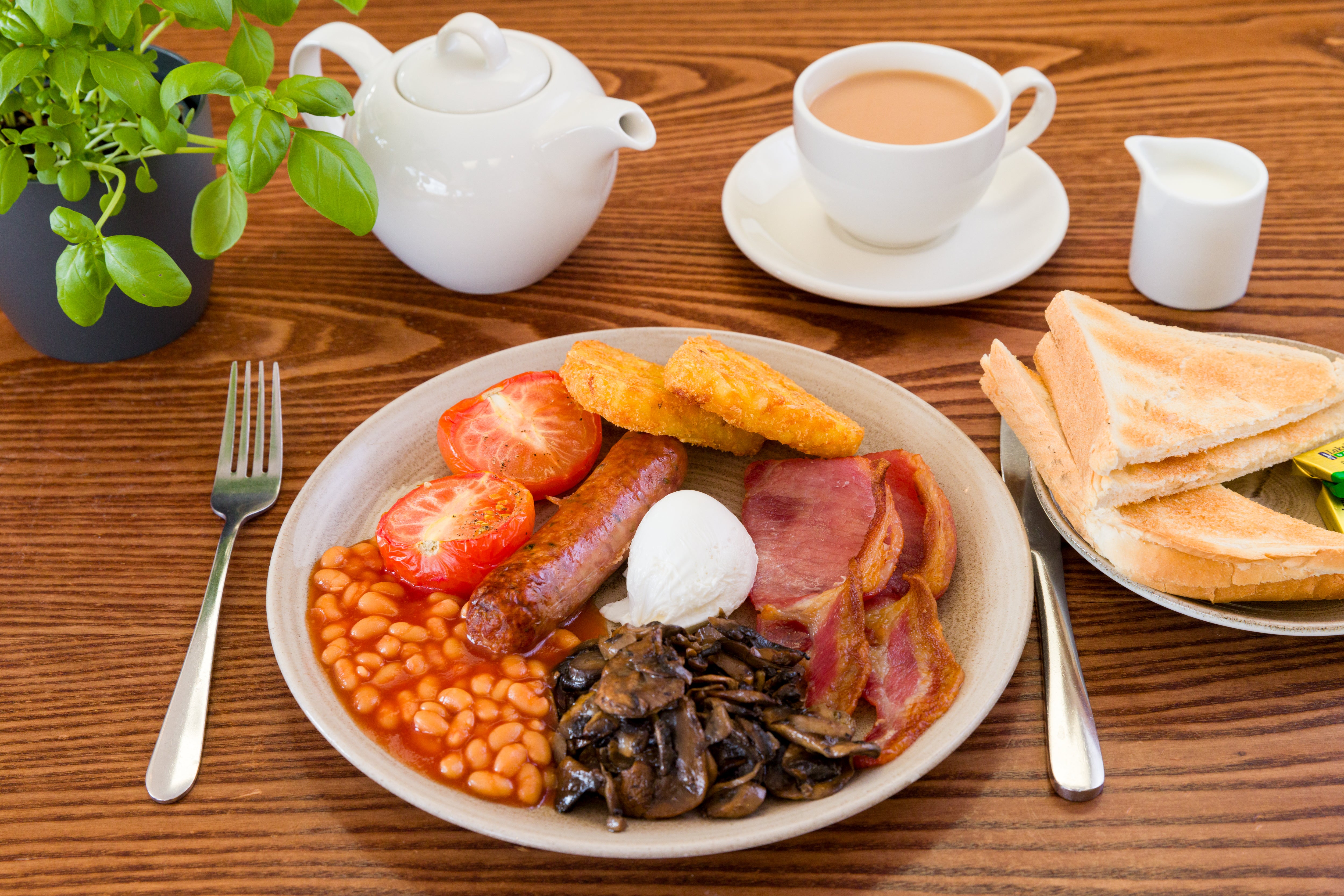 Buckhatch Dining– Perrywood